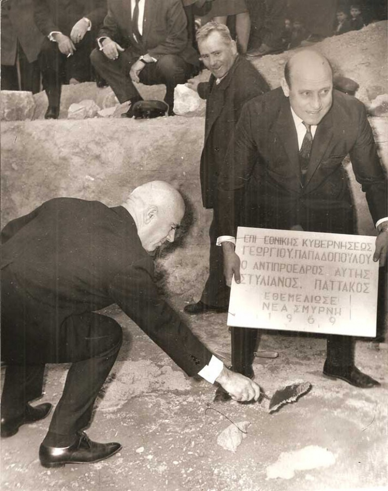 Στυλιανός Παττακός - Μυστρί, μπάλα και αντικομμουνισμός - Κατιούσα
