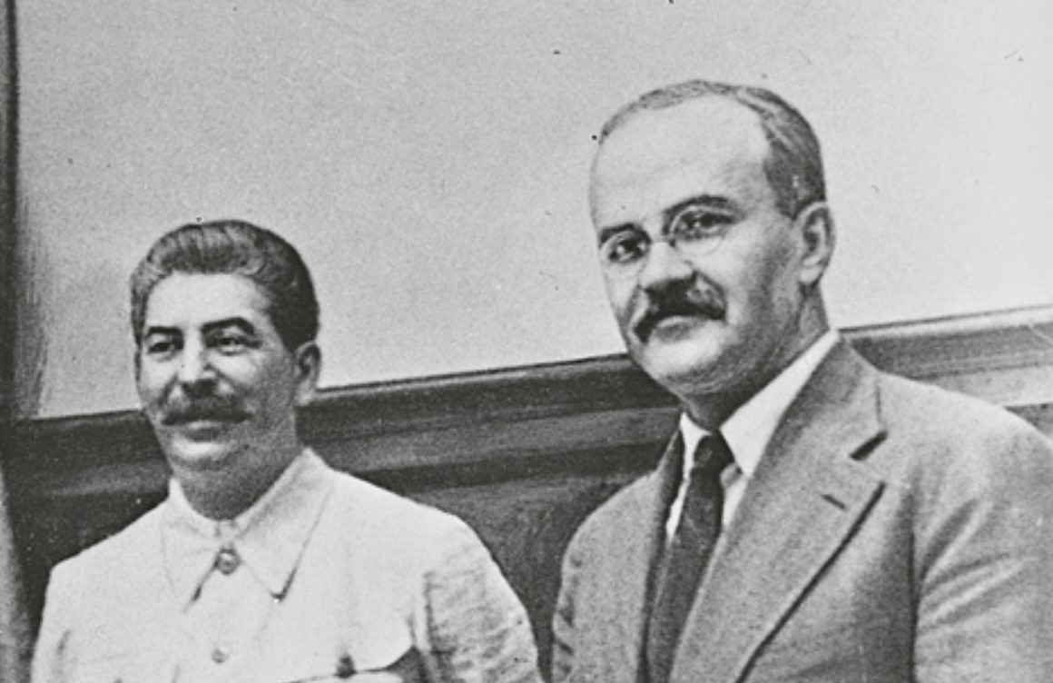 Σύμφωνο «Μολότοφ - Ρίμπεντροπ»: Αλλά στην ΕΣΣΔ δεν υπήρχαν τότε βλάκες ...