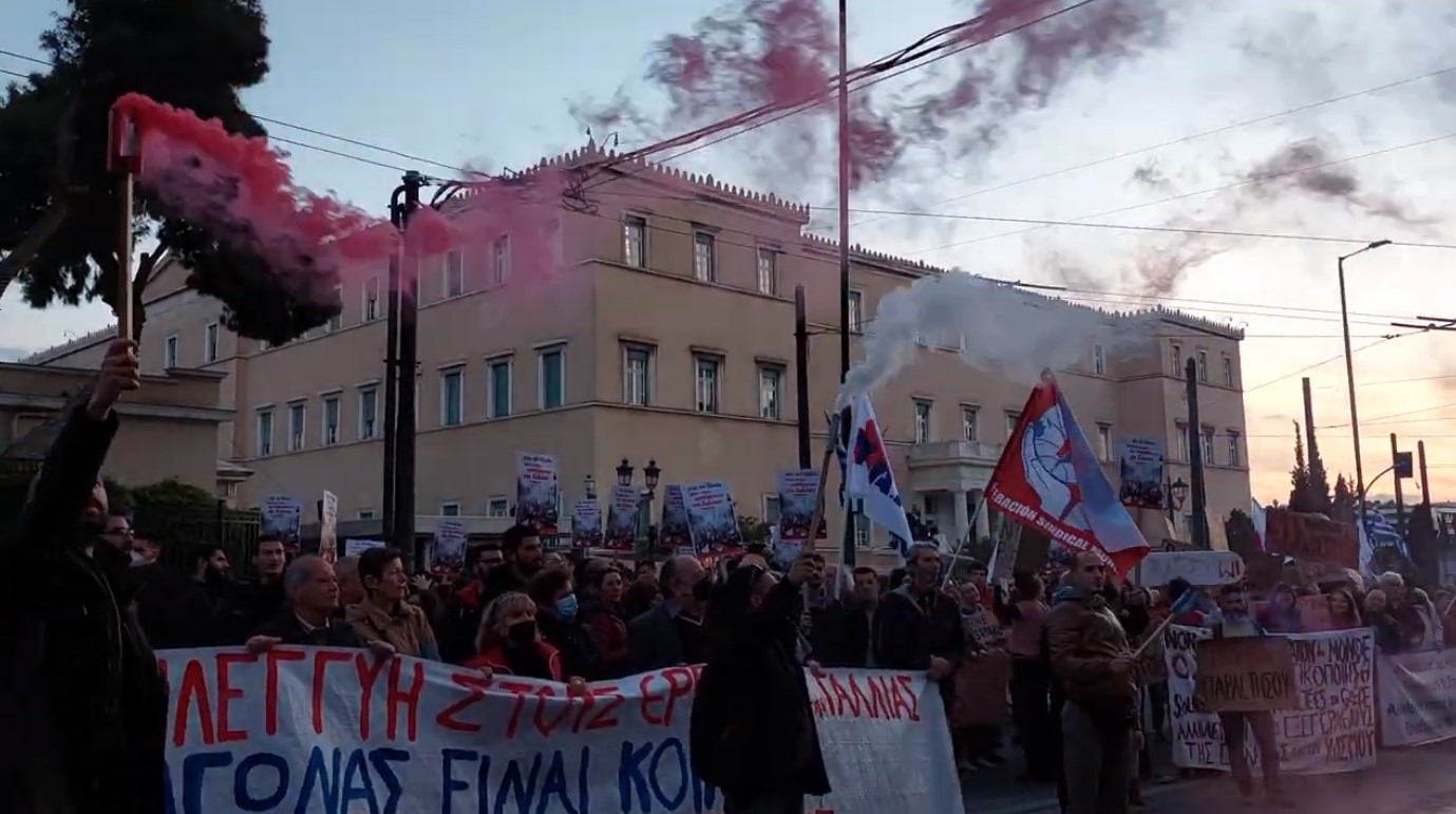 «Λέμε στα αδέρφια μας στη Γαλλία: Ο αγώνας σας έχει ήδη γράψει ιστορία ...