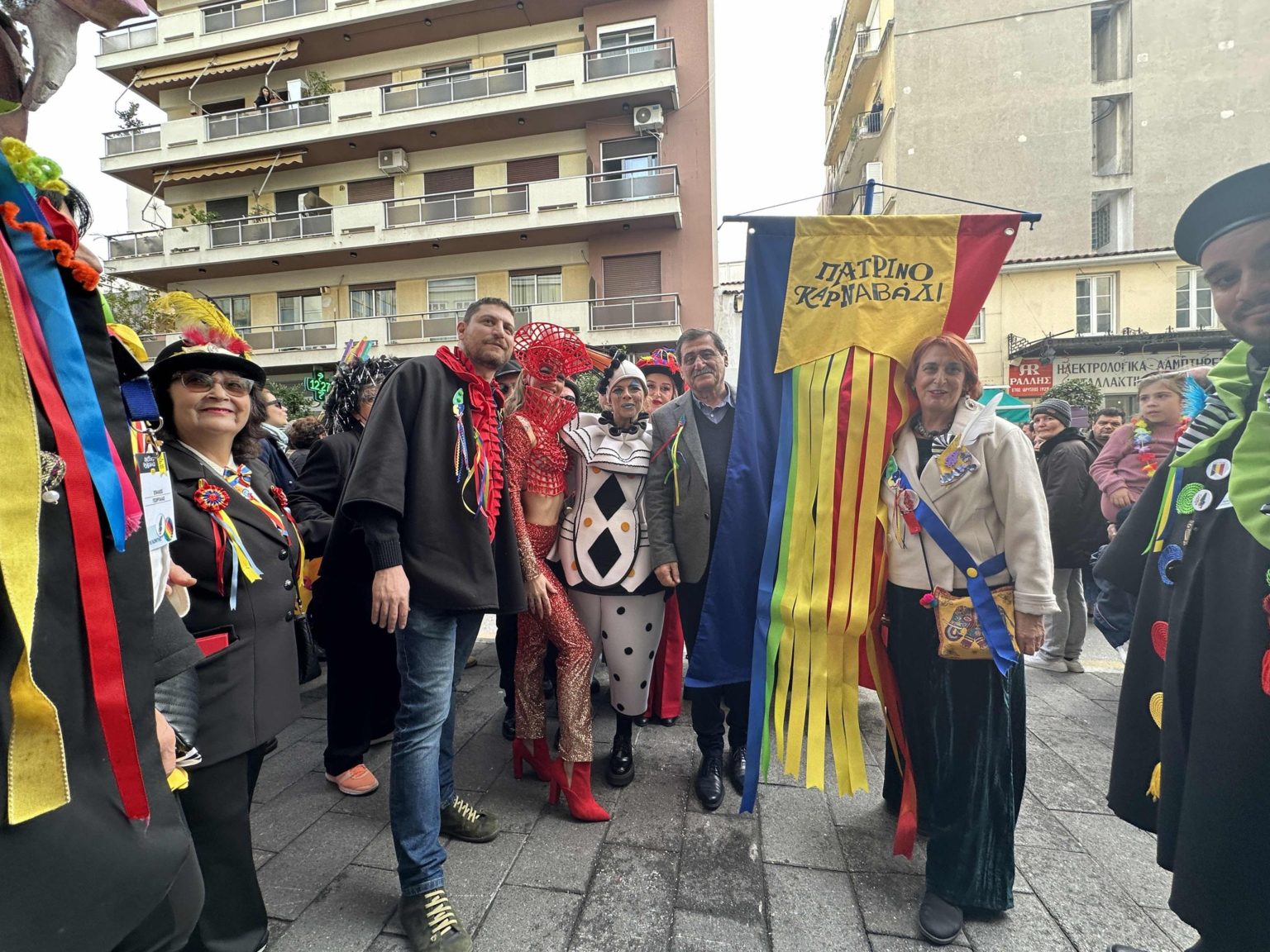 Πατρινό Καρναβάλι 2024 | Με πρωτοπόρους τη νεολαία και τον λαό της ...