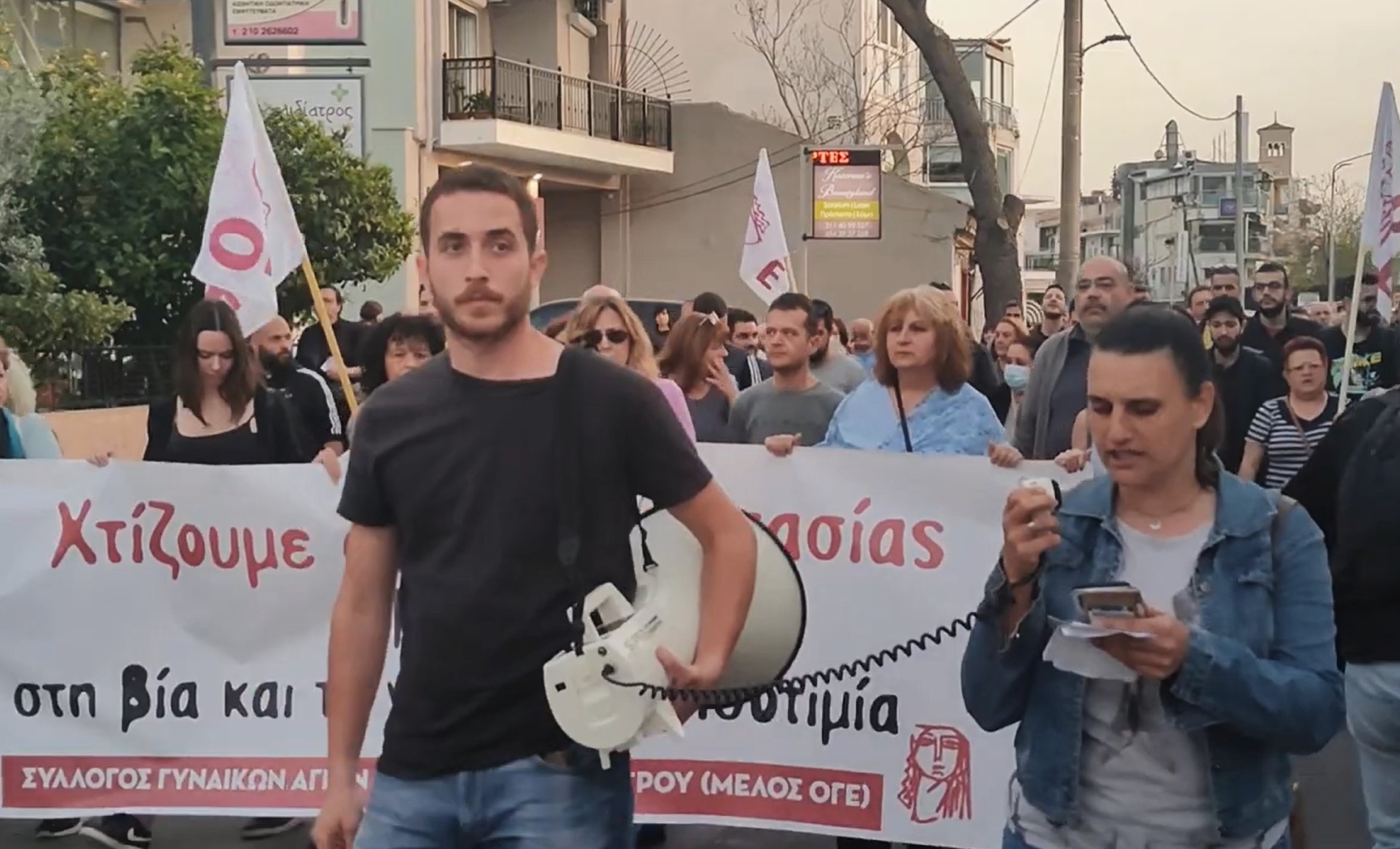 Καμία ανοχή - Κατιούσα