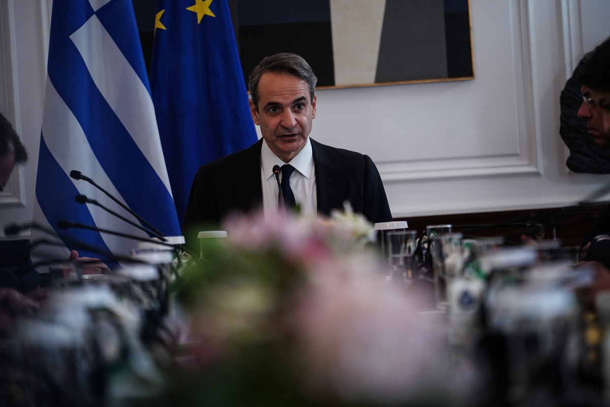 Κατιούσα - ...βολή στους βολεμένους