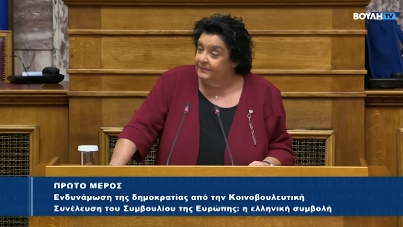 Λιάνα Κανέλλη: «Περιμένετε να είμαι περήφανη που αν κυκλοφορήσω σε ...