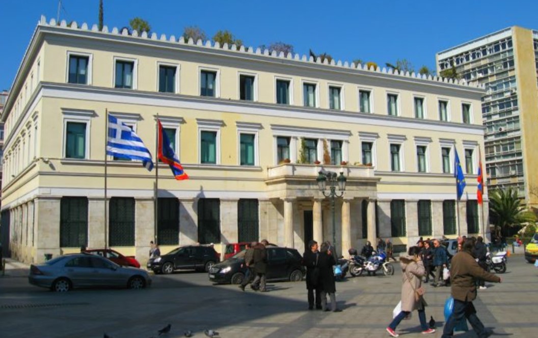 Λαϊκή Συσπείρωση Αθήνας: Αυτό είναι το «νέο πρόσωπο» της διοίκησης ...