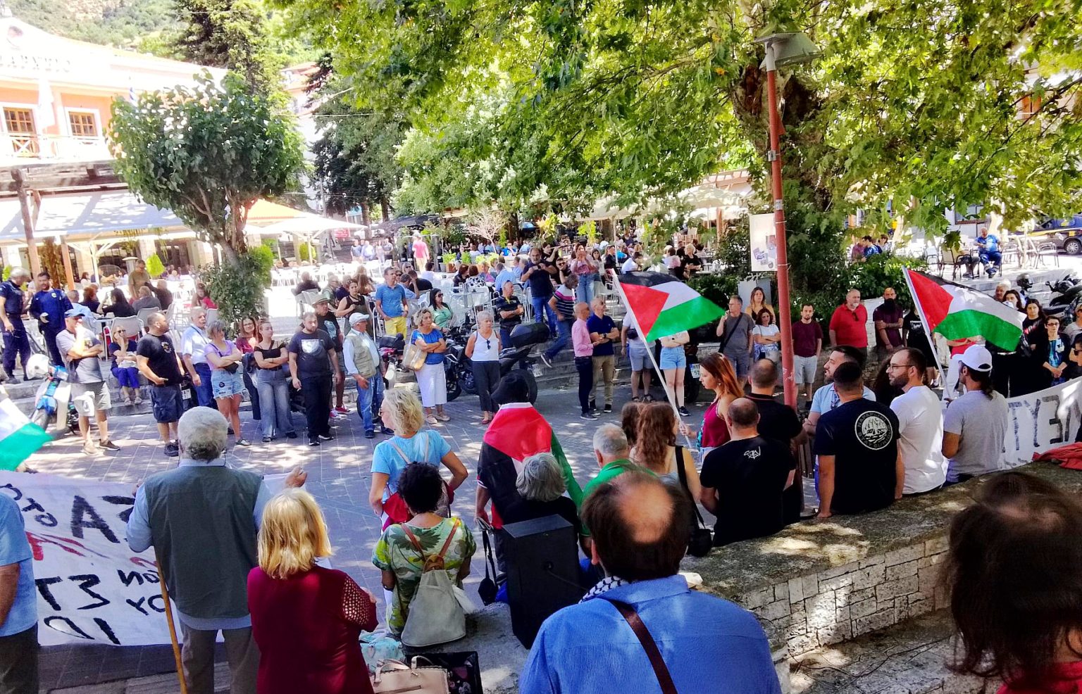 «Από τα βουνά ακούστε το καλά, με την Παλαιστίνη ως τη Λευτεριά ...