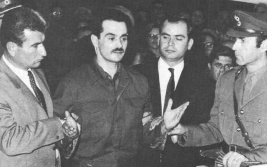 Ισίδωρος Καρδερίνης: Ωδή στον Αλέκο Παναγούλη - Κατιούσα